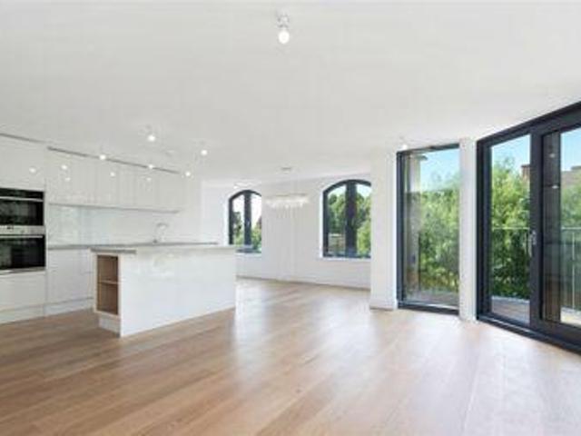 2 Bedrooms Flat for rent in Cocoa Mill Wharf, Suger Lane, Shad Thames SE16