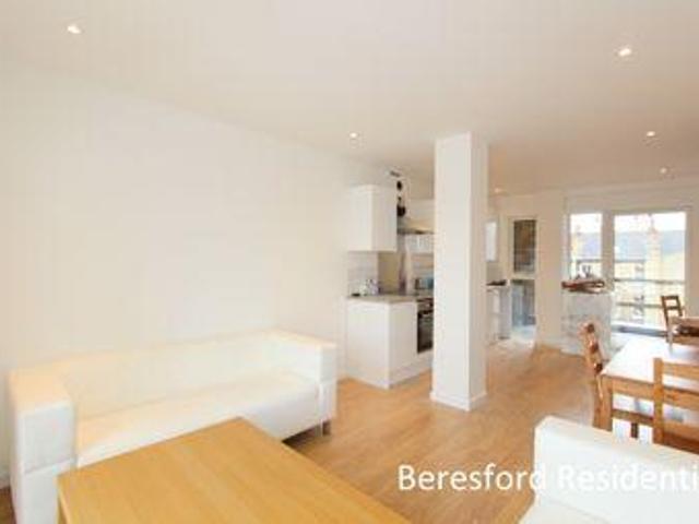 2 Bedrooms Flat for rent in Coldharbour Lane, London SW9