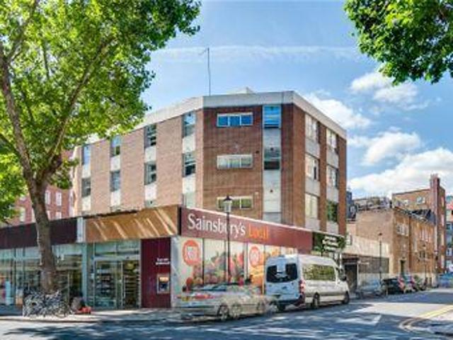 2 Bedrooms Flat for rent in Colebrook Court, Sloane Avenue, London SW3