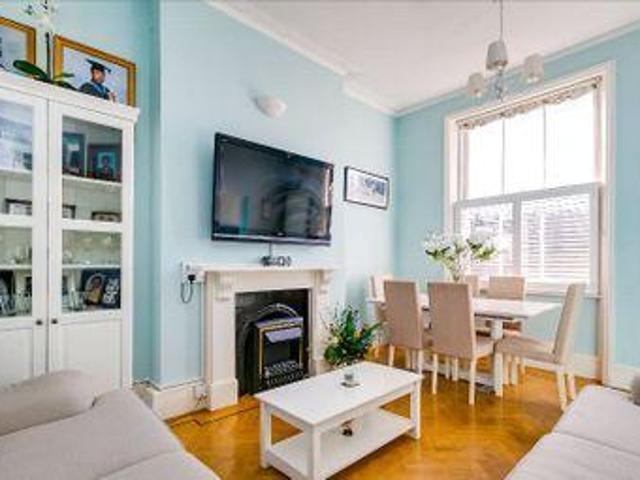 2 Bedrooms Flat for rent in Coleherne Road, London SW10