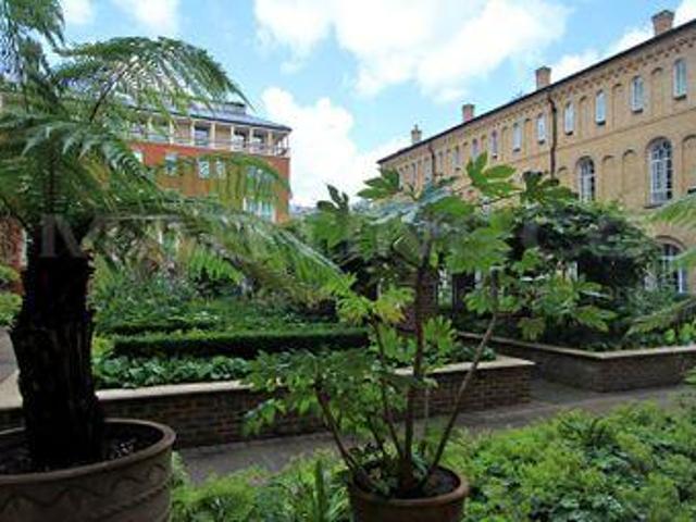 2 Bedrooms Flat for rent in Coleridge Gardens, London SW10