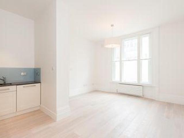 2 Bedrooms Flat for rent in Colosseum Terrace, London NW1