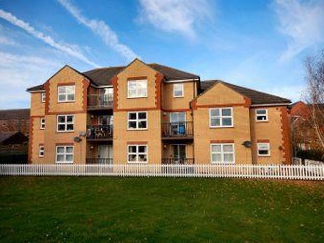 2 Bedrooms Flat for rent in College Fields, Woodhead Drive, Cambridge CB4