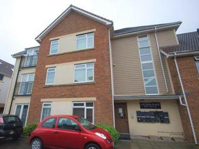 2 Bedrooms Flat for rent in Colston Street, Soundwell, Bristol BS16