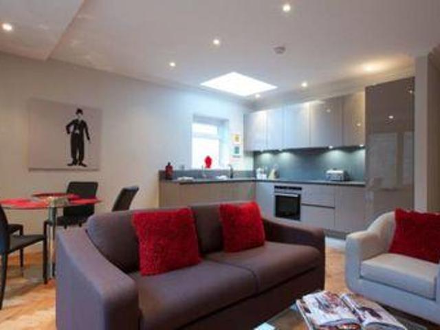 2 Bedrooms Flat for rent in Colwith Road, London W6