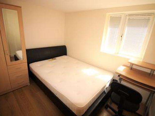2 Bedrooms Flat for rent in Colum Road, Cathays, Cardiff CF10