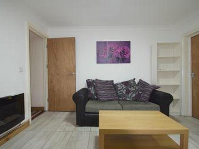 2 Bedrooms Flat for rent in Colum Road, Cathays CF10