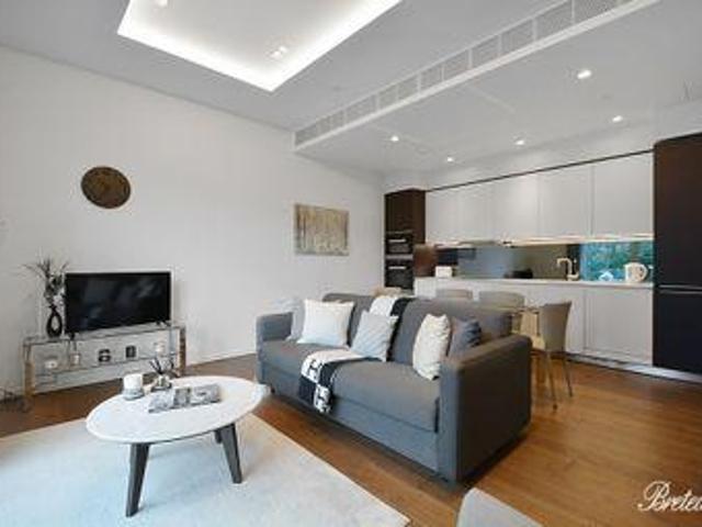 2 Bedrooms Flat for rent in Columbia Gardens, London SW6