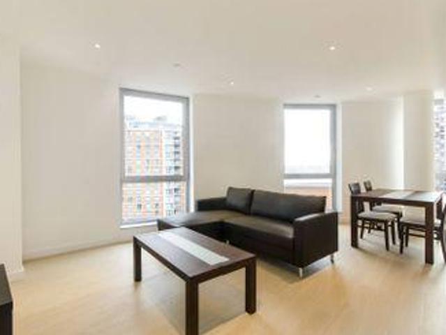 2 Bedrooms Flat for rent in Columbia West, Canary Wharf, London E14