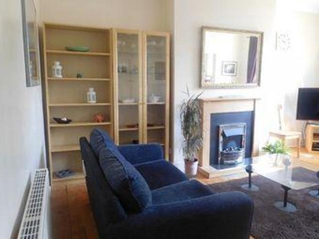 2 Bedrooms Flat for rent in Comely Bank Road, Edinburgh EH4