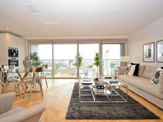 2 Bedrooms Flat for rent in Commercial Road, London E1