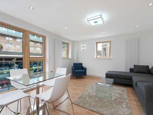 2 Bedrooms Flat for rent in Commercial Road, Whitechapel, London E1