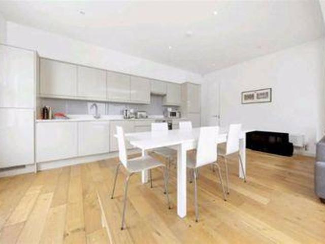 2 Bedrooms Flat for rent in Compayne Gardens, London NW6