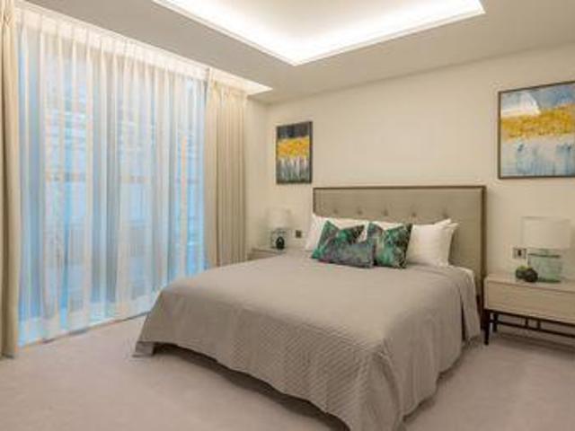 2 Bedrooms Flat for rent in Compass House, Kensington Gardens Square, Bayswater, Hyde Park W2