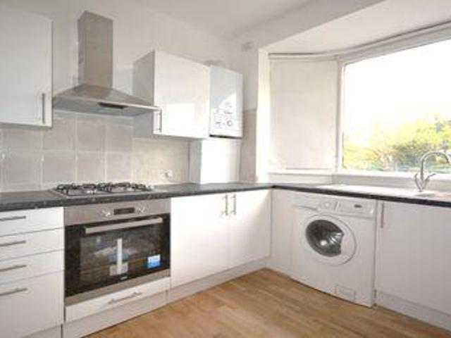 2 Bedrooms Flat for rent in Coombe Lane, London SW20
