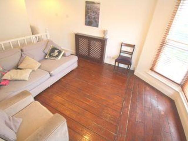 2 Bedrooms Flat for rent in Coopersale Road, Hackney E9