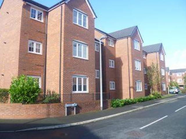 2 Bedrooms Flat for rent in Corbel Way, Eccles, Manchester M30