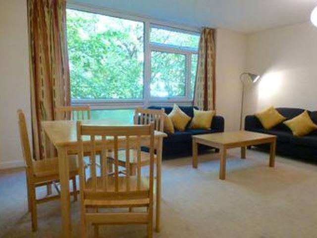 2 Bedrooms Flat for rent in Corfton Road, Ealing Broadway, London W5