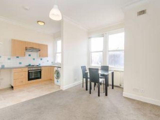 2 Bedrooms Flat for rent in Cornwall Gardens, Willesden Green NW10
