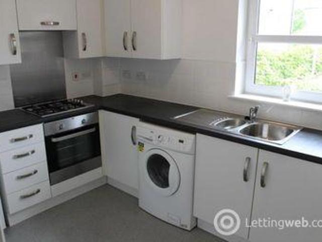 2 Bedrooms Flat for rent in Corthie Court, Stoneywood, Denny FK6