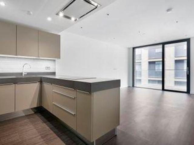 2 Bedrooms Flat for rent in Catalina House, Aldgate E1