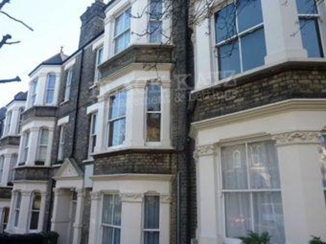 2 Bedrooms Flat for rent in Cathcart Hill, London N19