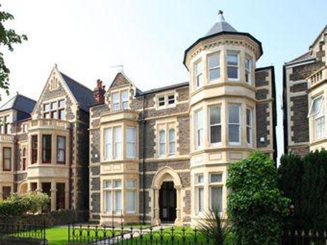 2 Bedrooms Flat for rent in Cathedral Road, Pontcanna, Cardiff CF11