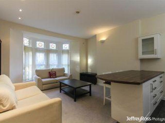 2 Bedrooms Flat for rent in Cathedral Road, Pontcanna, Cardiff CF11