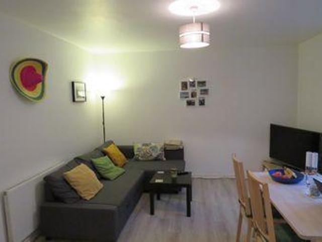 2 Bedrooms Flat for rent in Cathedral Road, Pontcanna, Cardiff CF11