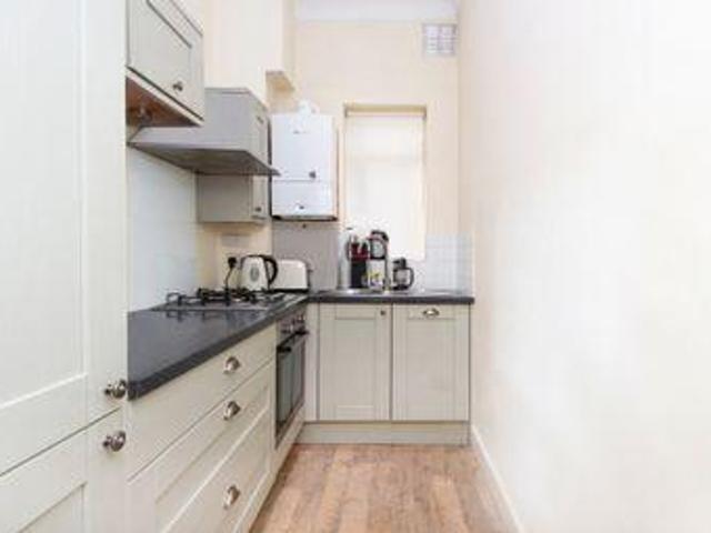 2 Bedrooms Flat for rent in Cautley Avenue, London SW4