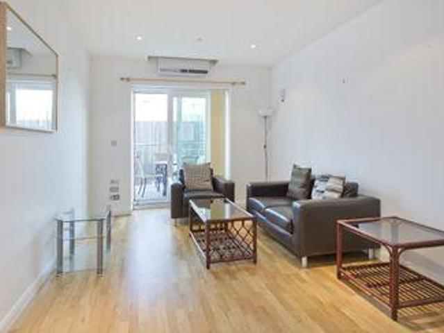 2 Bedrooms Flat for rent in Cavalier House, Uxbridge Road, Ealing, London W5