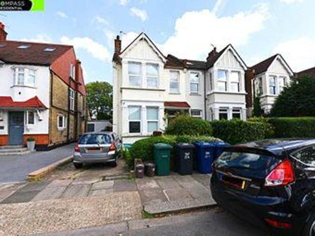 2 Bedrooms Flat for rent in Cavendish Avenue, Finchley, London N3
