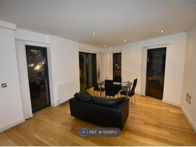 2 Bedrooms Flat for rent in Cayman Court, London E14