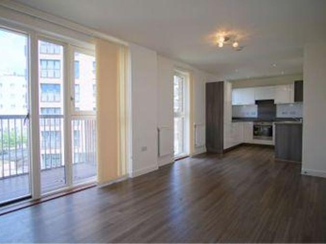 2 Bedrooms Flat for rent in Cabot Close, Croydon CR0