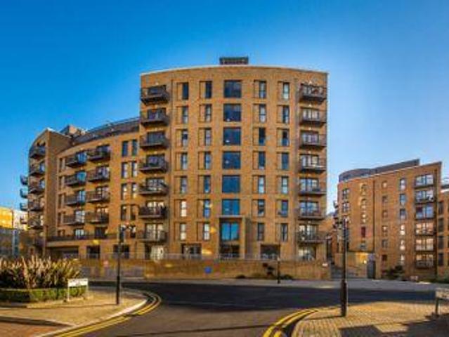 2 Bedrooms Flat for rent in Cabot Close, Croydon CR0