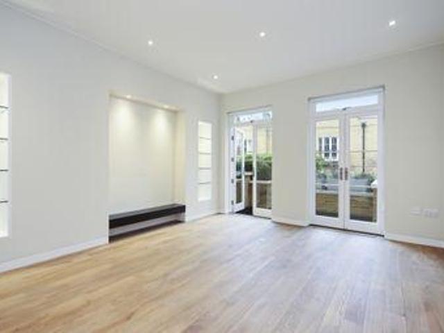 2 Bedrooms Flat for rent in Cadogan Gardens, London SW3