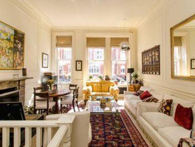 2 Bedrooms Flat for rent in Cadogan Gardens, Sloane Square SW3