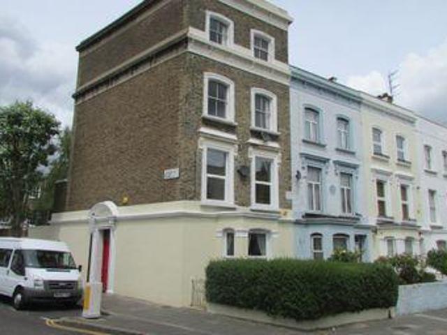 2 Bedrooms Flat for rent in Caedmon Road, London N7