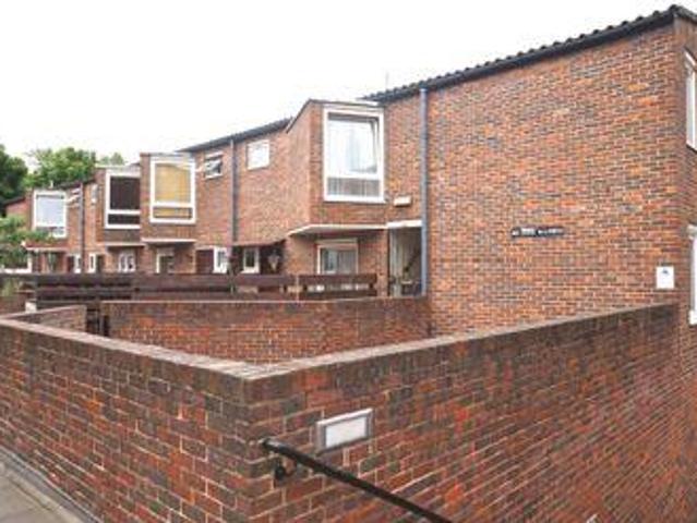 2 Bedrooms Flat for rent in Caledonian Road, London N1