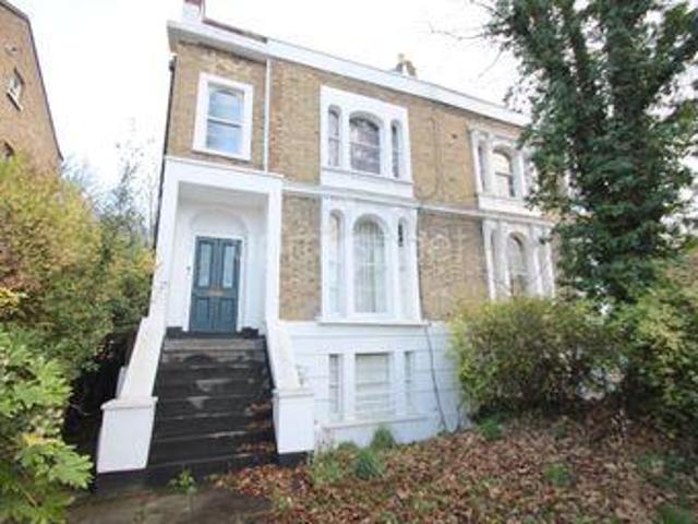 2 Bedrooms Flat for rent in Caledonian Road, London N7