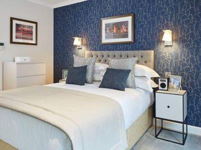 2 Bedrooms Flat for rent in Calico House, Bow Lane, City, London EC4M