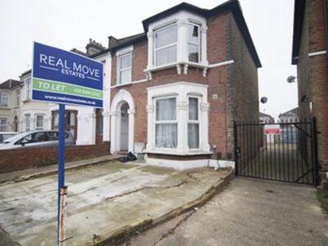 2 Bedrooms Flat for rent in Cambridge Road, Seven Kings IG3