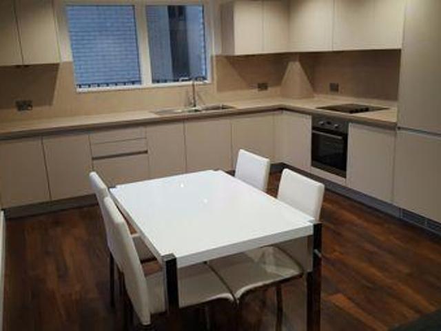 2 Bedrooms Flat for rent in Cambridge Street, Manchester, Greater Manchester M1