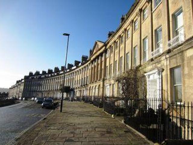 2 Bedrooms Flat for rent in Camden Crescent, Bath BA1