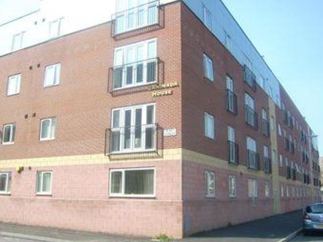 2 Bedrooms Flat for rent in Caminada House, Hulme, Manchester M15