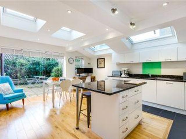 2 Bedrooms Flat for rent in Campana Road, London SW6