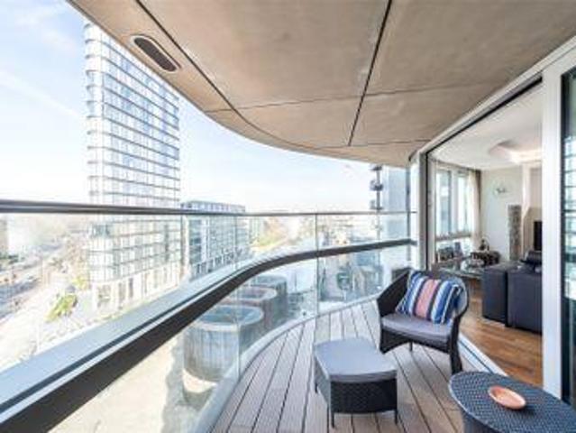 2 Bedrooms Flat for rent in Canaletto, 257 City Road, Old Street, London EC1V