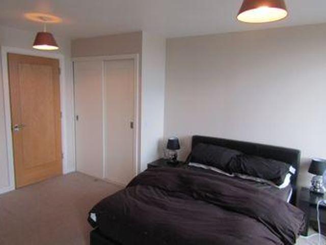 2 Bedrooms Flat for rent in Candle House, 1 Wharf Approach, Leeds LS1