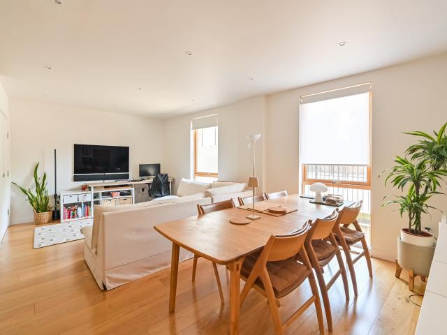 2 Bedrooms Flat for Rent in Canonbury | Foxtons