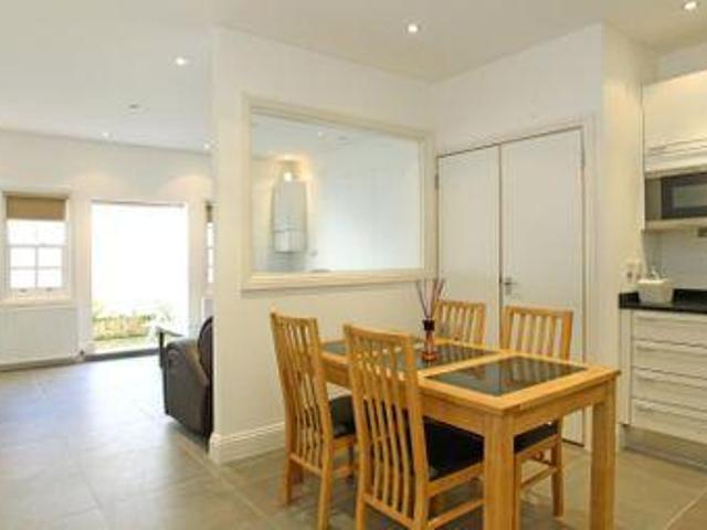 2 Bedrooms Flat for rent in Cannon Street Road, London E1